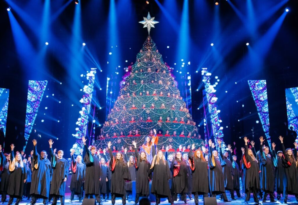 Lakeland Talent Lights Up Bellevue’s Singing Christmas Tree - Lakeland ...